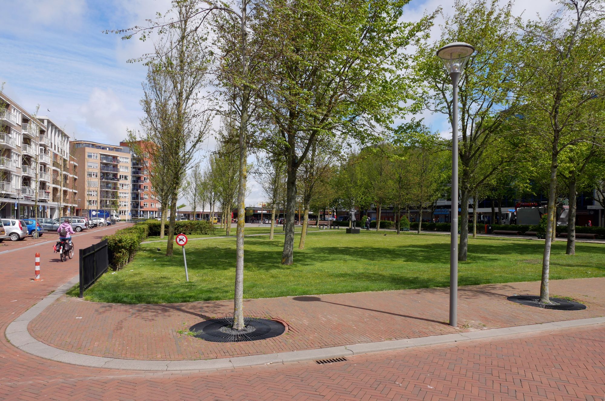 Julianaplein • Fotoarchief • Helderse Historische Vereniging
